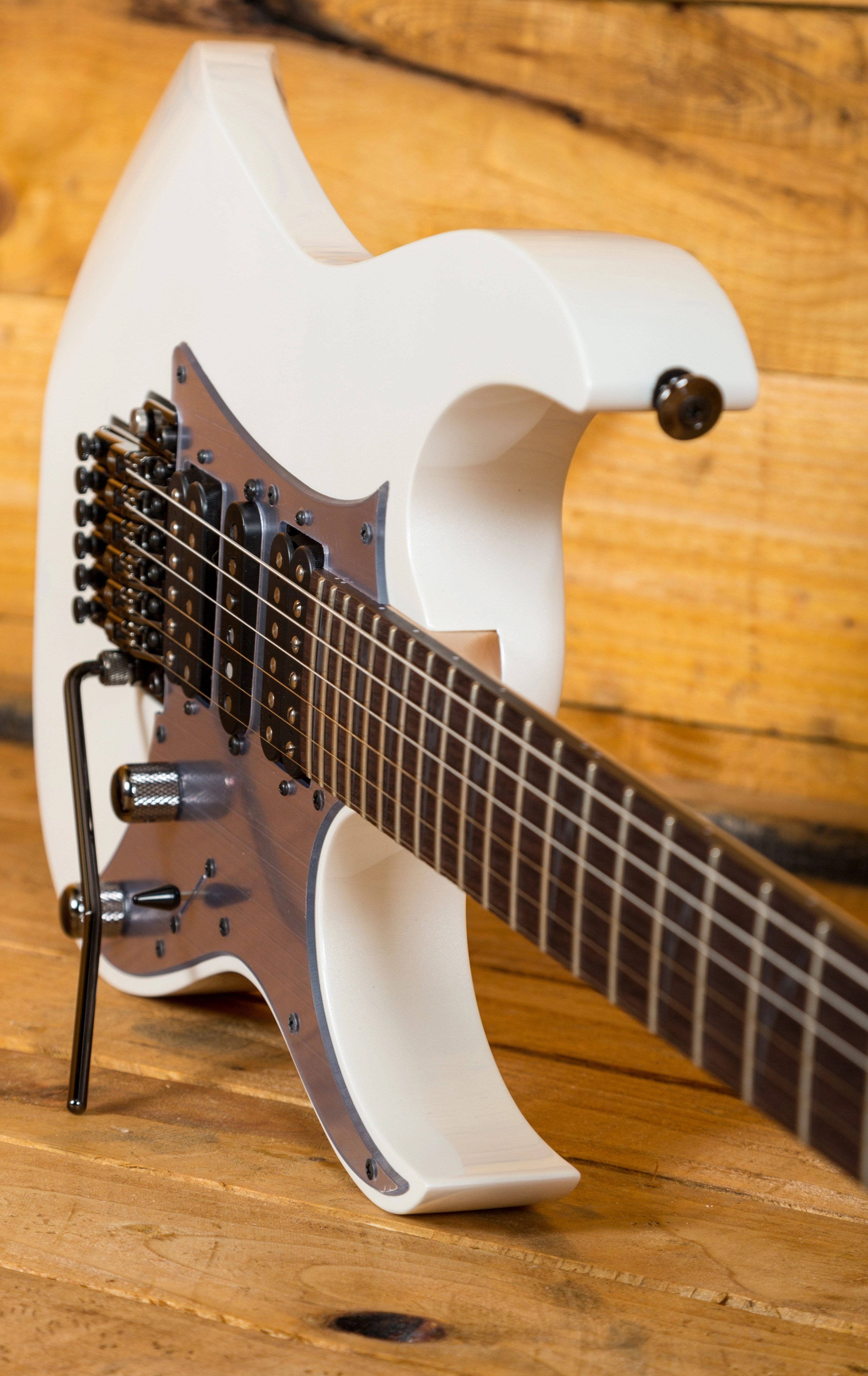 Ibanez RG Prestige RG2550Z-WPM White Pearl Metallic - Peach Guitars