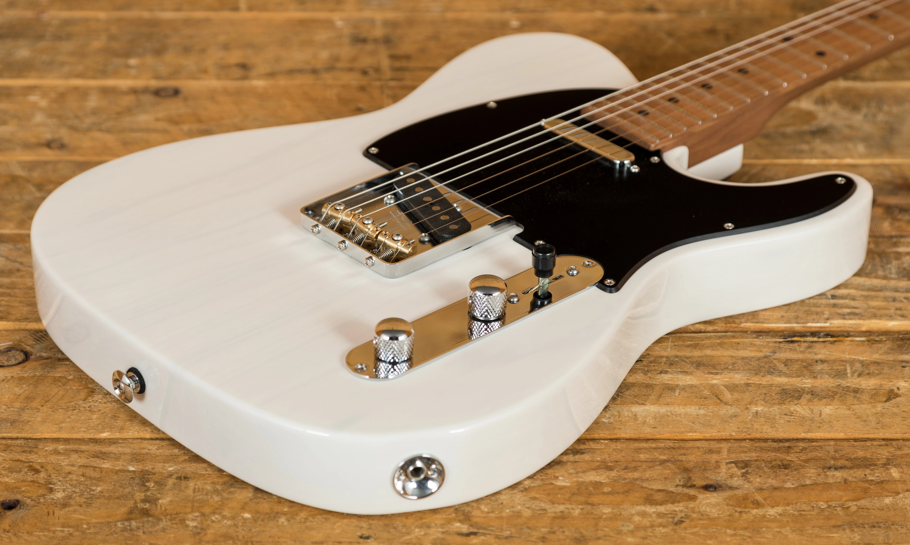 Suhr Classic T Pro Peach LTD - Trans White - Roasted Maple Neck - Peach ...