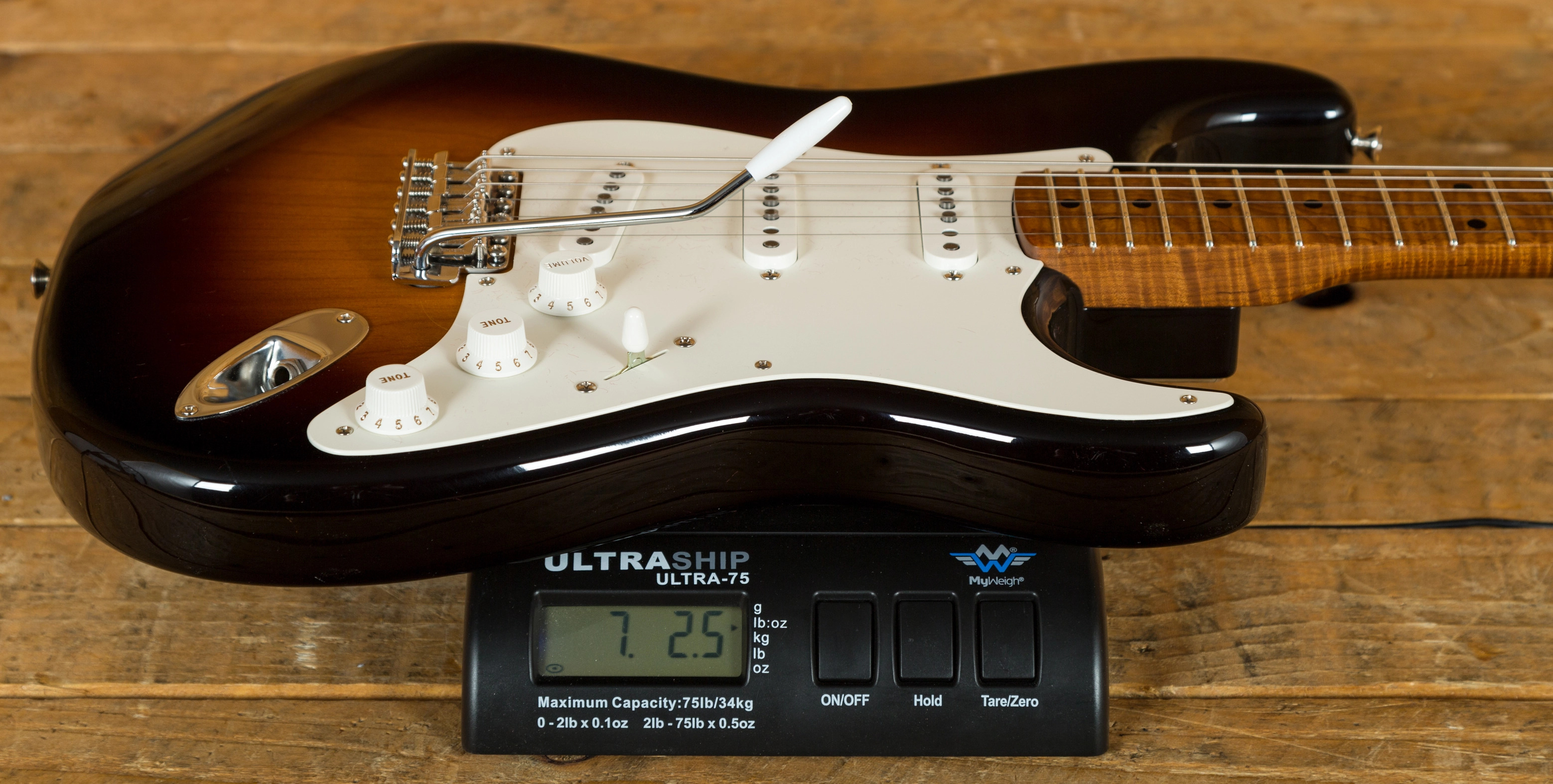 Fender Custom Shop 55 NOS Strat John Cruz Masterbuilt 2TSB - Peach Guitars