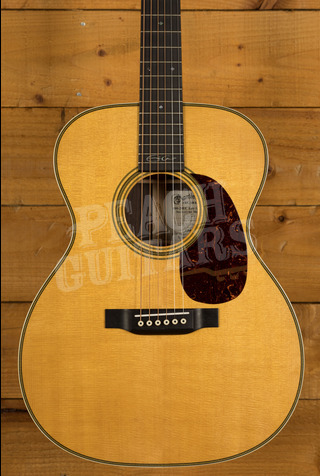 CF Martin - Peach Guitars