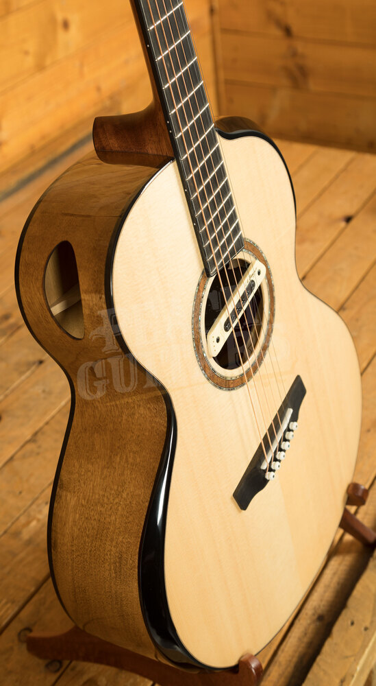 Cort Cut Craft LTD Edition w/Case - Peach Guitars