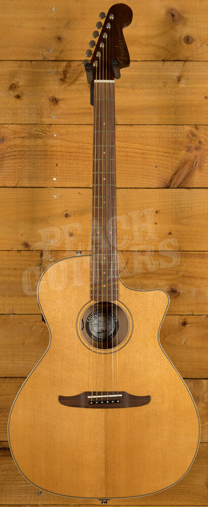 Fender Newporter Classic Limited Edition Aged Natural