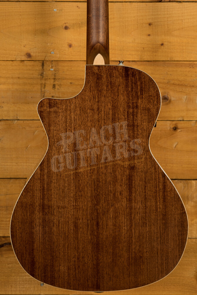 Fender Newporter Classic Limited Edition Aged Natural