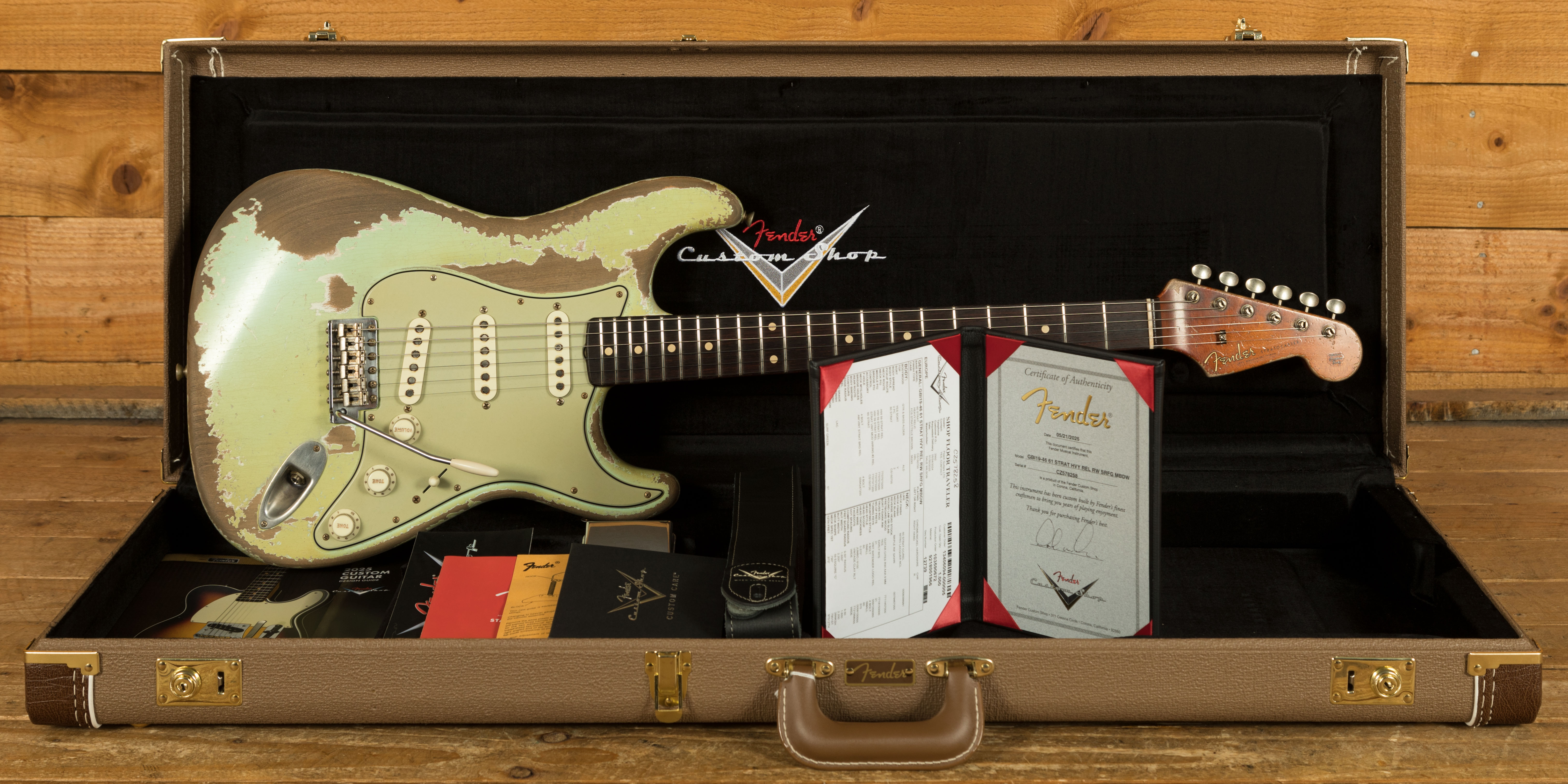 Fender Custom Shop Masterbuilt Dale Wilson 61 Strat | Heavy Relic Surf ...