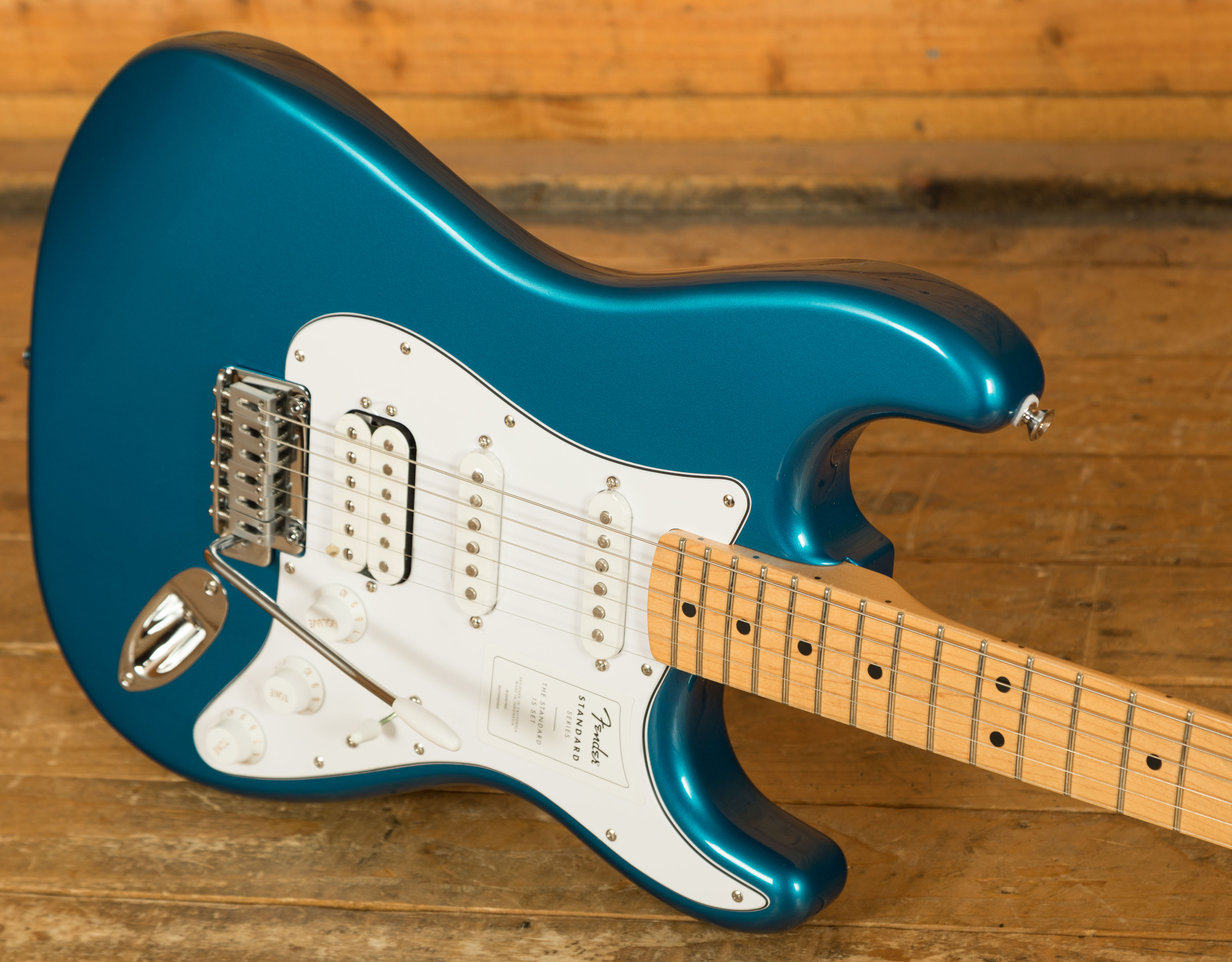 Fender Standard Stratocaster HSS Maple Aqua Marine Metallic