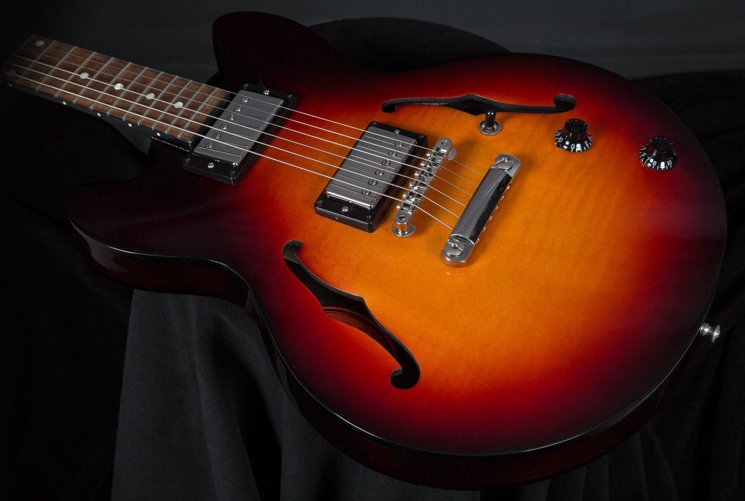 Gibson ES-339 Studio Ginger Burst
